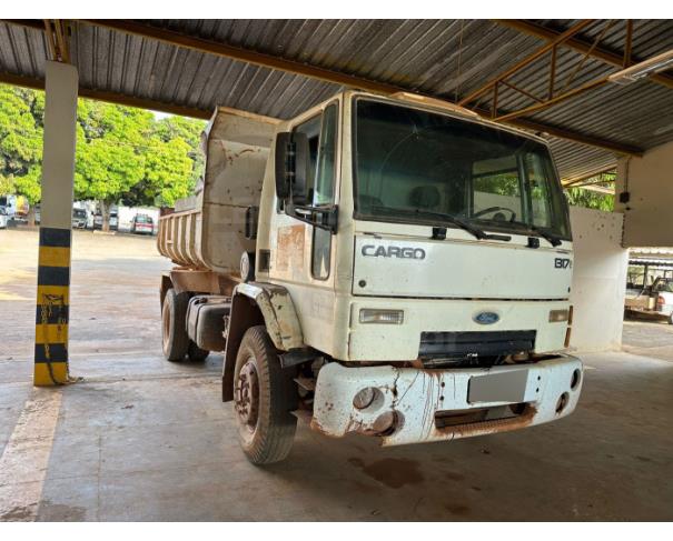 RIO PARANAÍBA/MG - Caminhão - Basculante Ford Cargo 1317E, 2010/2011 ...