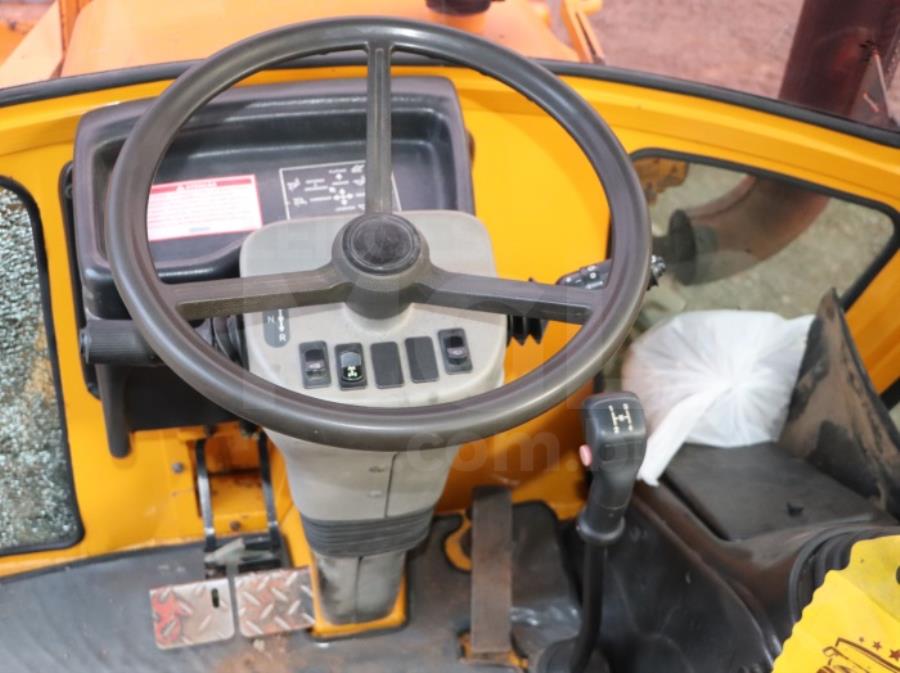 CURITIBANOS/SC-Retroescavadeira Randon modelo RK 406B 4x4 Turbo 2011/ ...